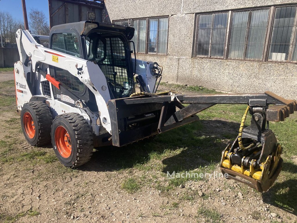 Bobcat S530 mini utovarivač