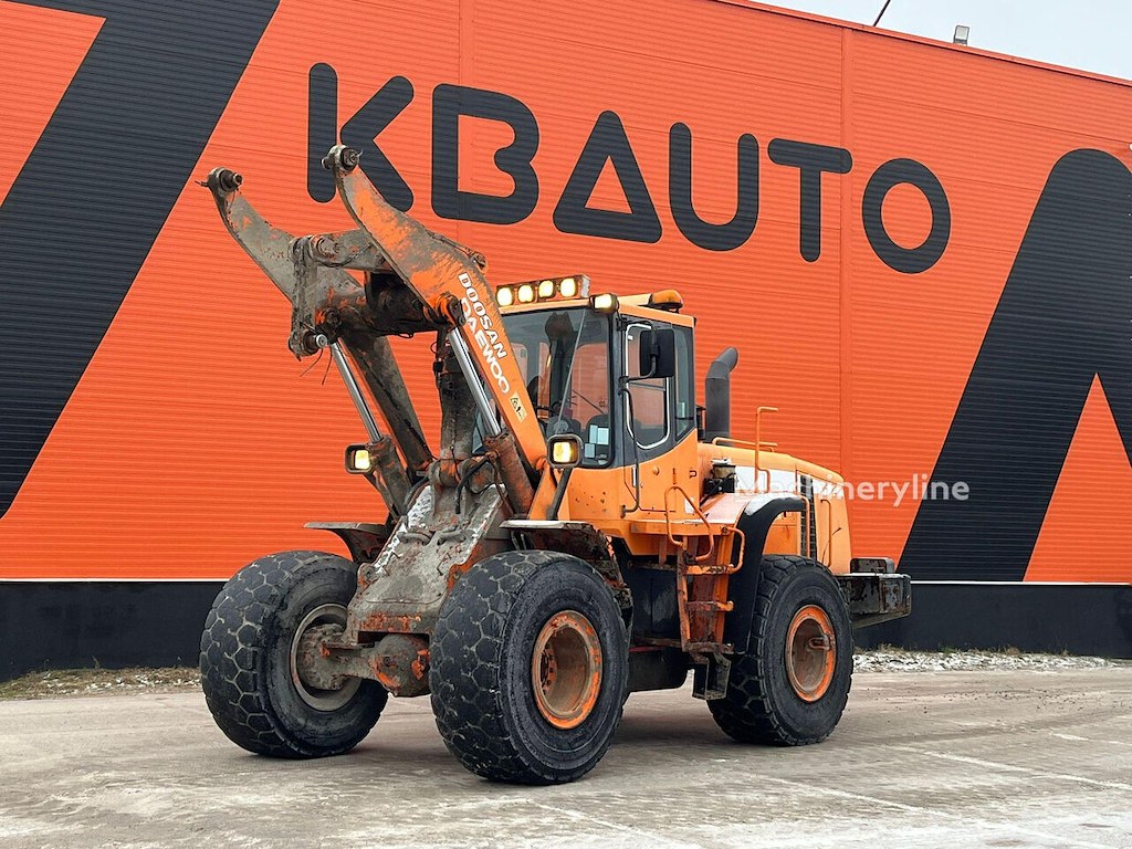 Doosan DL 300 4x4 AC / CENTRAL LUBRICATION prednji utovarivač