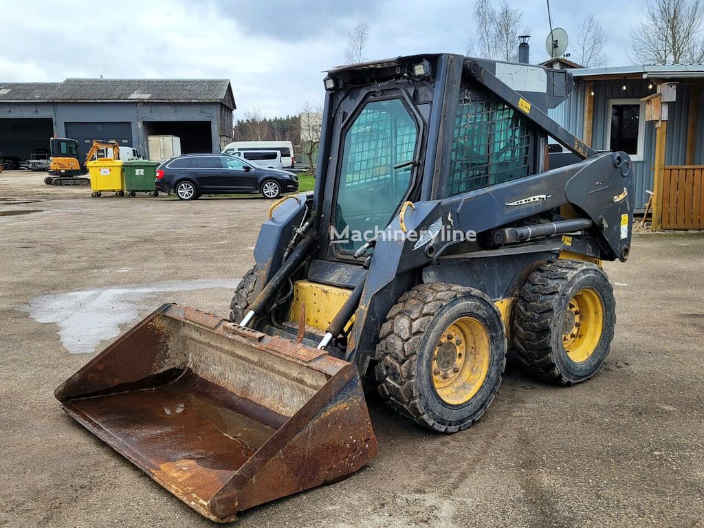 New Holland LS160 mini utovarivač