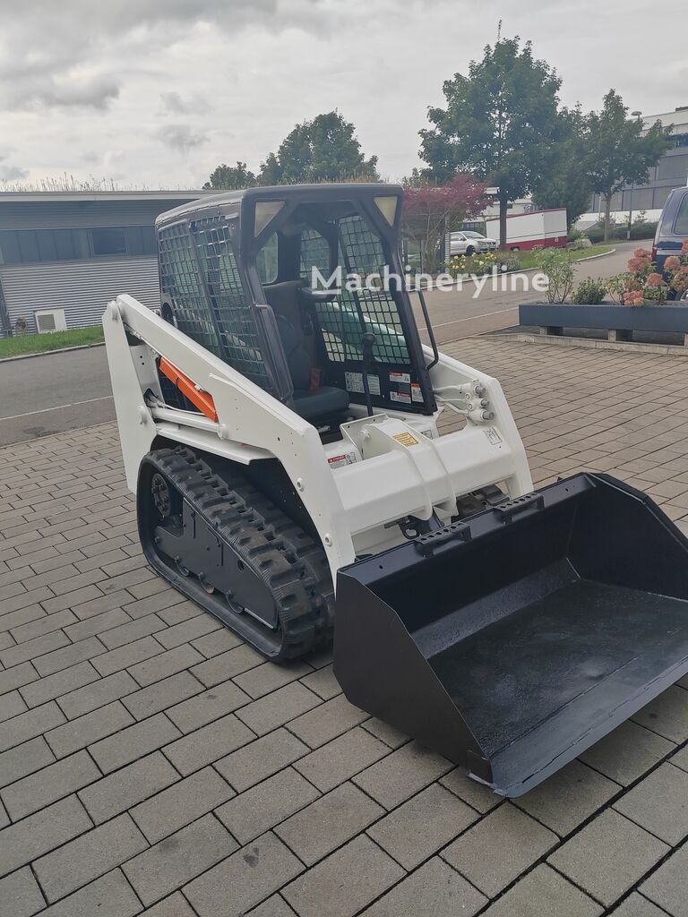 Bobcat T140 mini utovarivač