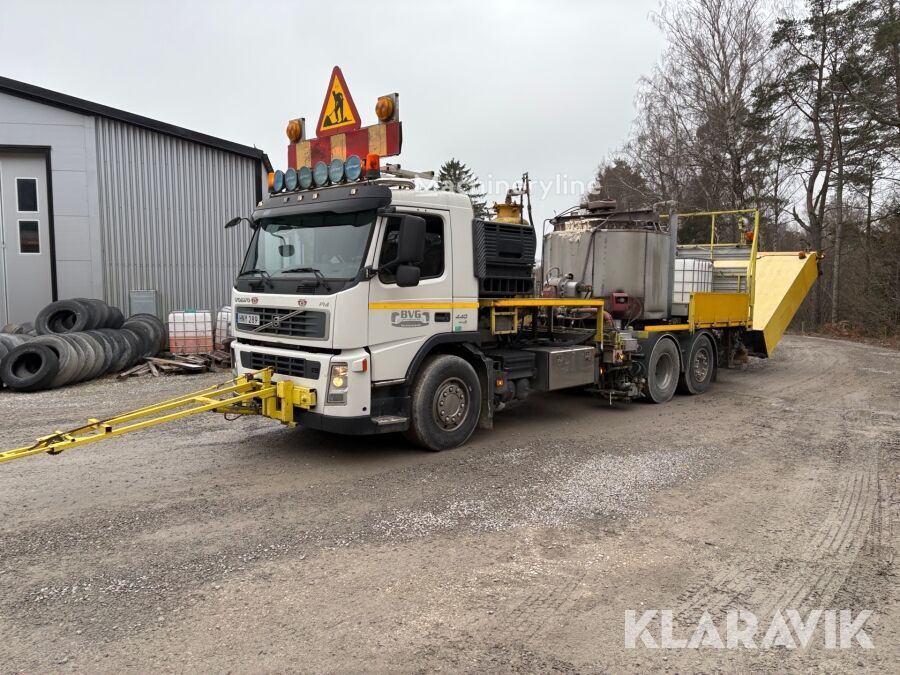 Prodaje se Volvo FM440 6x2 drugu građevinsku mašinu na aukciji