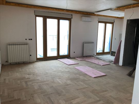 Lux stan kod Vukovog spomenika,101m2,3.0,III/IV