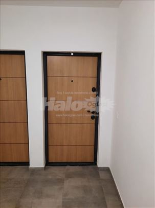 Stan -poslovni apartman 75m2