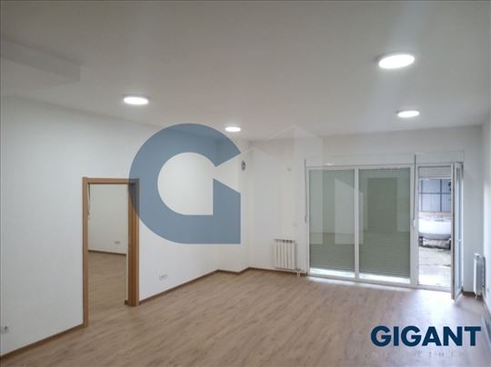 Saobraćajni fakultet, 80m2, sut, eg,