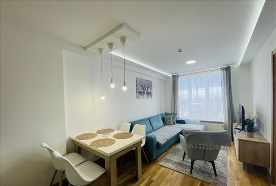 Lux apartman u novom delu Kraljevih cardaka, 31m2