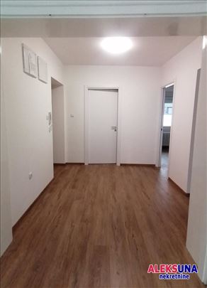 Novi Sad, Centar, Stan, 3, 84,00m2