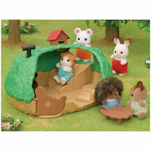 Sylvanian Baby Hedgehog Hideout