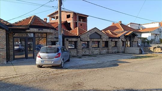 Poslovno-stambeni objekti, 320m2, naselje Rupe