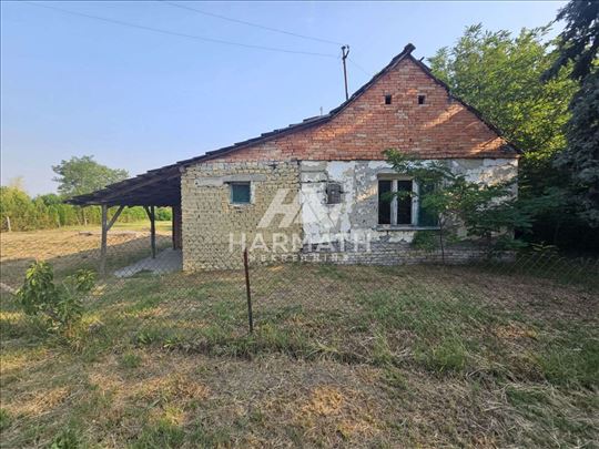 Prodaje se kuća, 100m2, Palić