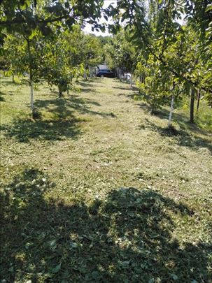 Draževac, Jugovića kraj, 10ari,kamp kućica