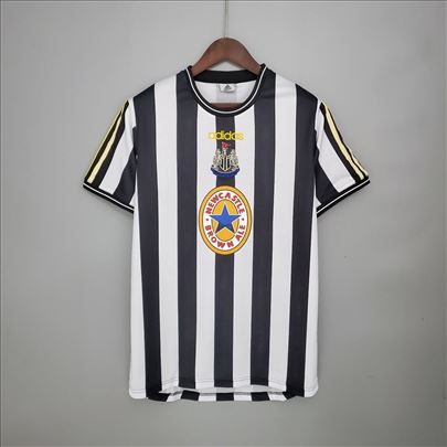 Newcastle United 1997/1999 domaći dres