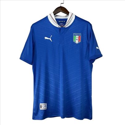 Italija (Italy) 2012 domaći dres