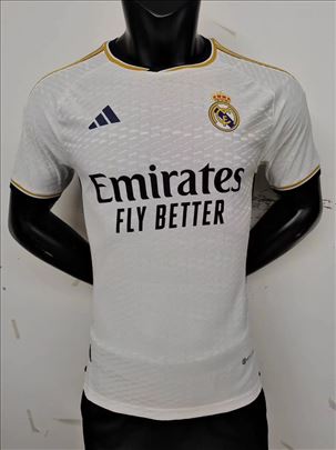 Real Madrid 2023/2024 domaći dres