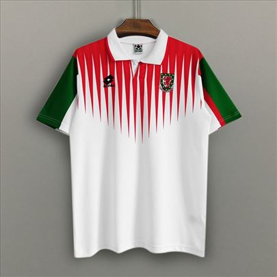 Vels (Wales) 1996/1998 gostujući dres