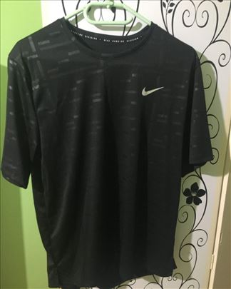 Nike majice za trening