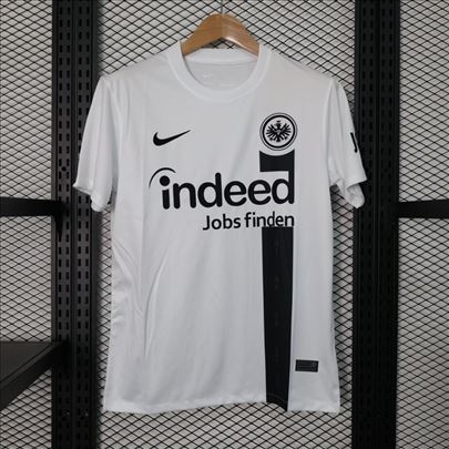 Eintracht Frankfurt 2023/2024 domaći dres