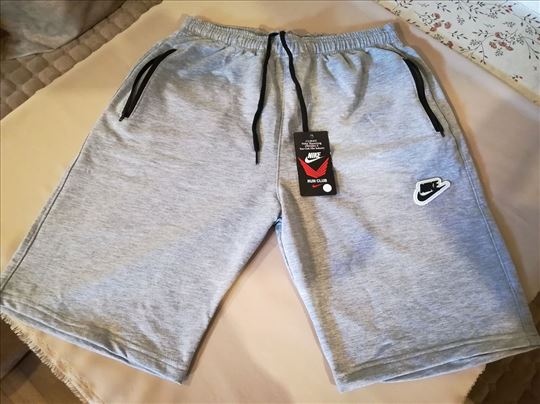 Nove muške pamučne bermude Nike sive 2XL novo