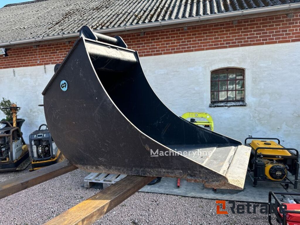 Prodaje se CP 60cm graveskovl / excavator bucket kašiku za bager na aukciji