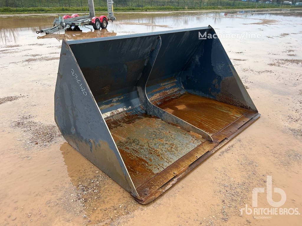 Prodaje se 2350 mm Godet kašiku za prednje utovarivač na aukciji