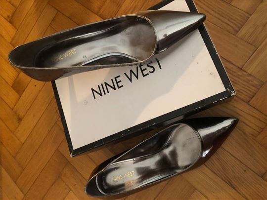 Nine West srebrne salonke br 40