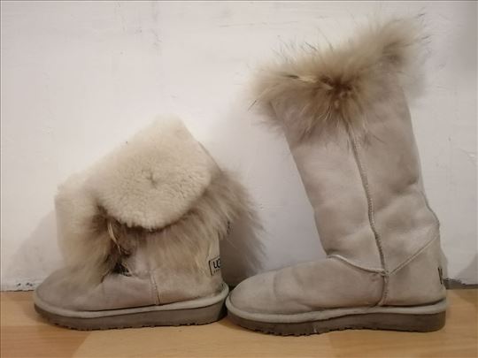 Ženske duboke ravne čizme br. 37 UGG