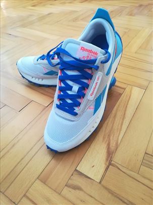 Reebok patike, broj 42