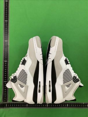 Nike Air Jordan Retro 4