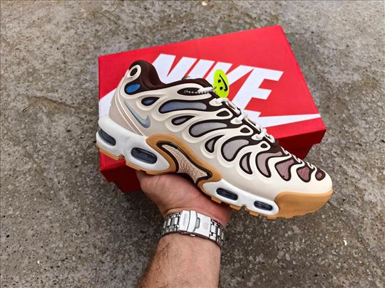 Nike Air Max Plus Drift Phantom and Cacao Wow