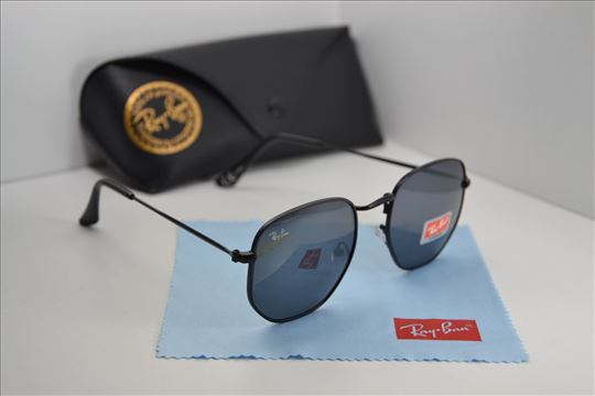 Ray-Ban 7309 crno staklo