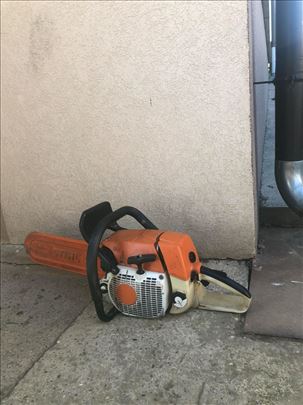 Motorna testera stihl 038