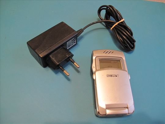 Sony Z7 - retro mobilni telefon