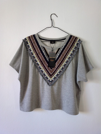 Rezz ONLY boho top