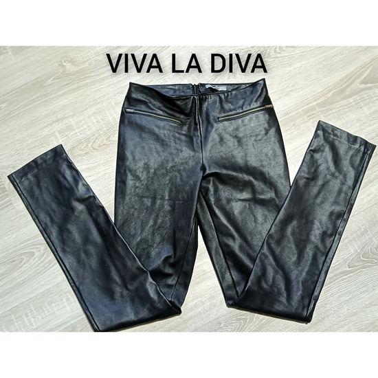 VIVA LA DIVA crne kozne pantalone vel 38