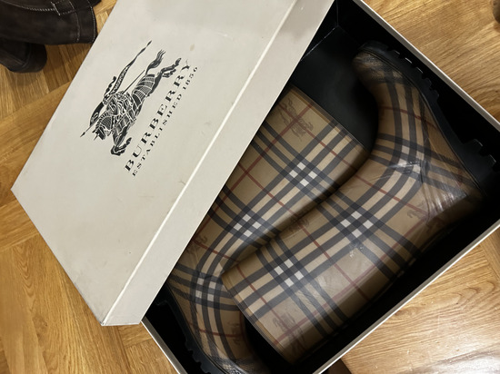 Burberry cizme original