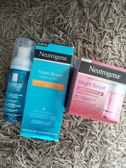 Neutrogena hydro boost