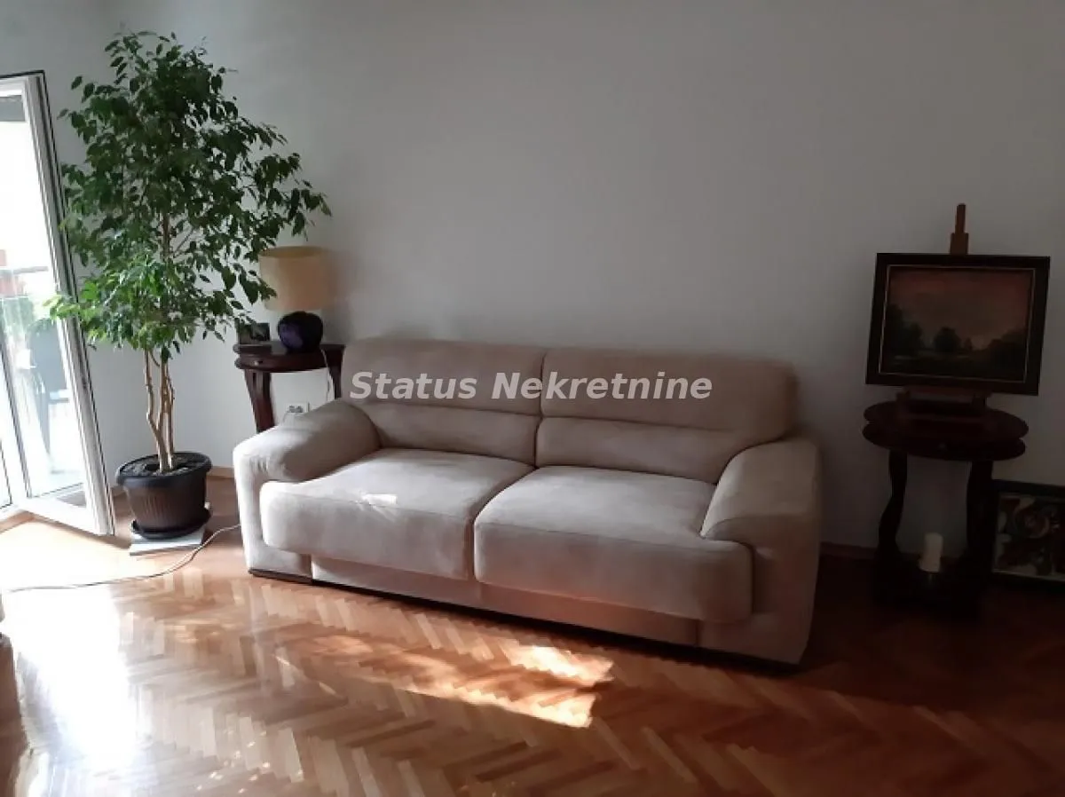 Izdavanje, dvosoban stan, 54m2, Detelinara, Novi Sad, Novi Sad