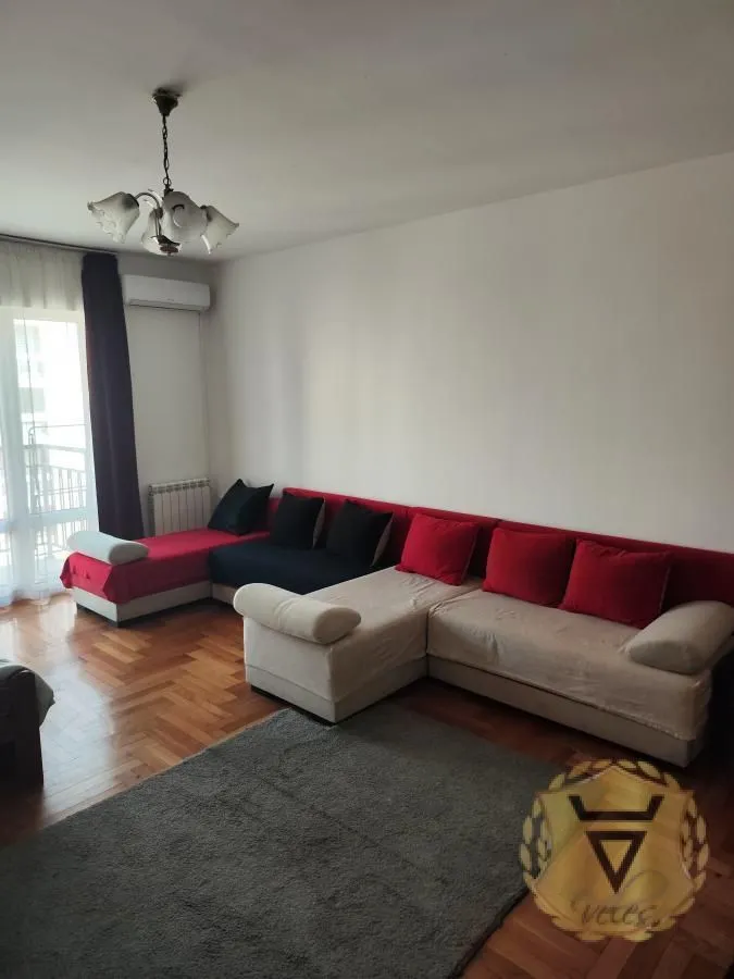 Izdavanje, dvosoban stan, 78m2, Đeram Pijaca, Beograd