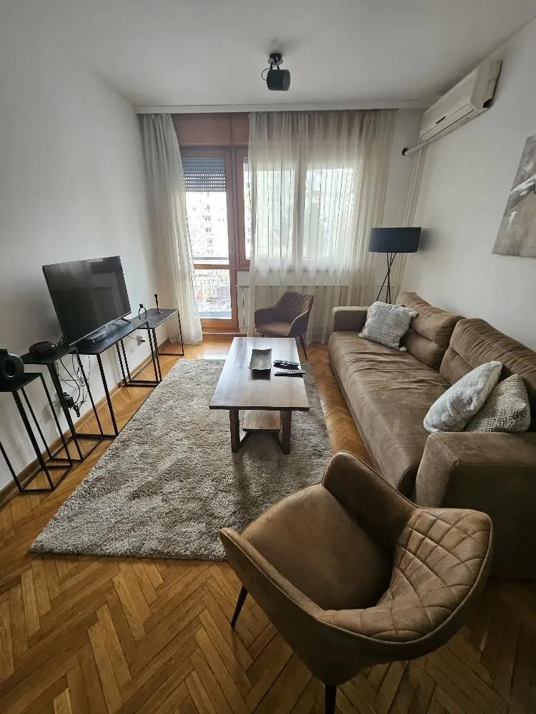 Izdavanje, dvosoban stan, 50m2, Voždovac, Beograd