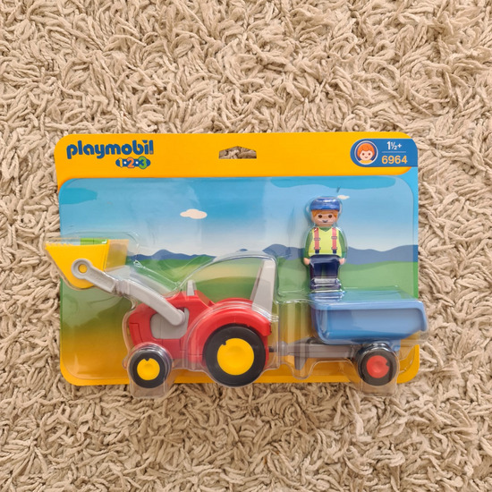 Playmobil traktor sa prikolicom