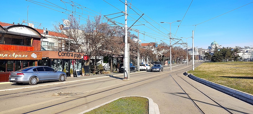 Autokomanda, Tržni Centar, nameštena garsonjera, 20m2..