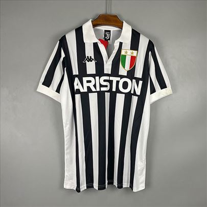 Juventus 1984 domaći dres