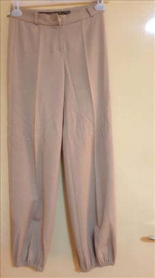 Zara - pakovanje pantalona za 1 cenu vel s-m