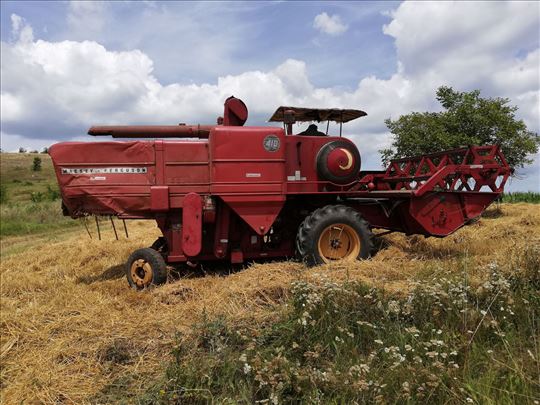 Kombajn Massey Ferguson 410 na prodaju