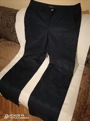 Teget pantalone protiv kiše