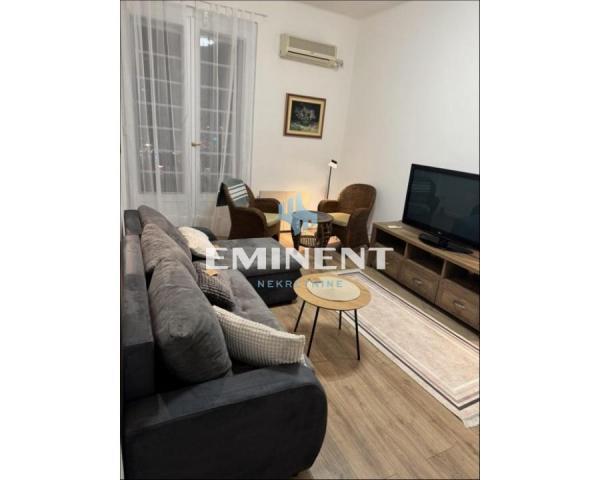 27. marta, Dvosoban stan za izdavanje, 42m2, 700€