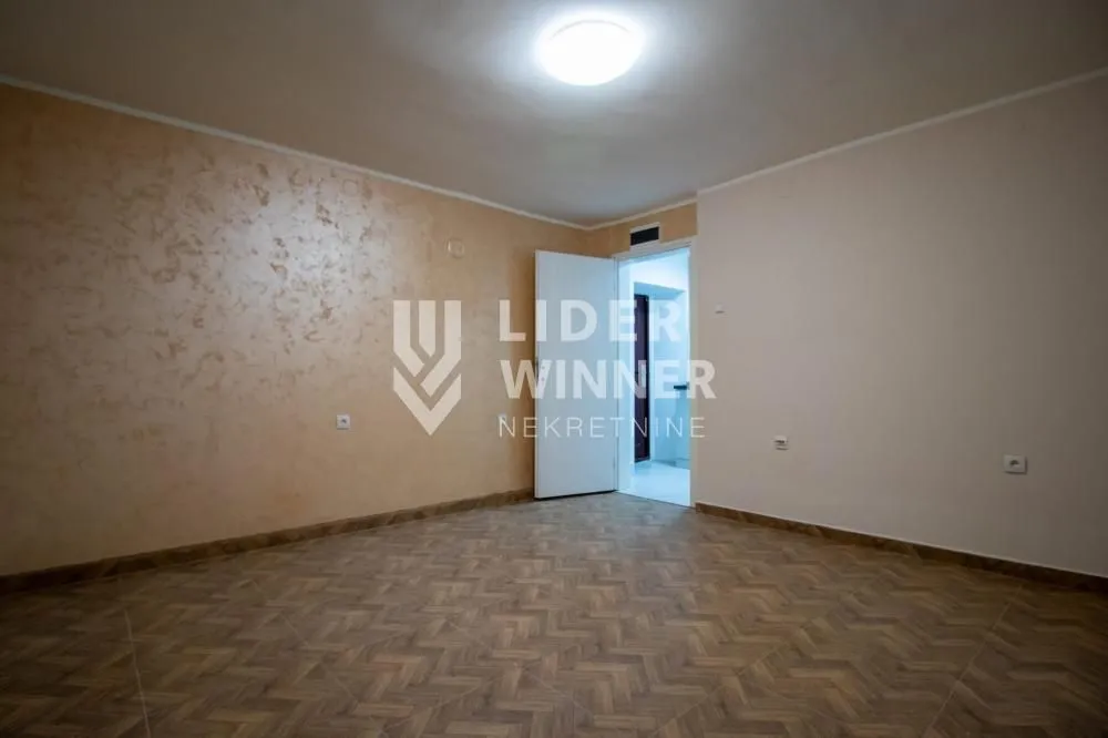 Prodaja, garsonjera, 20m2, Kanarevo Brdo, Beograd