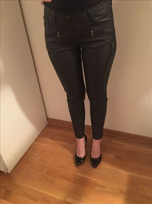 Zara pantalone