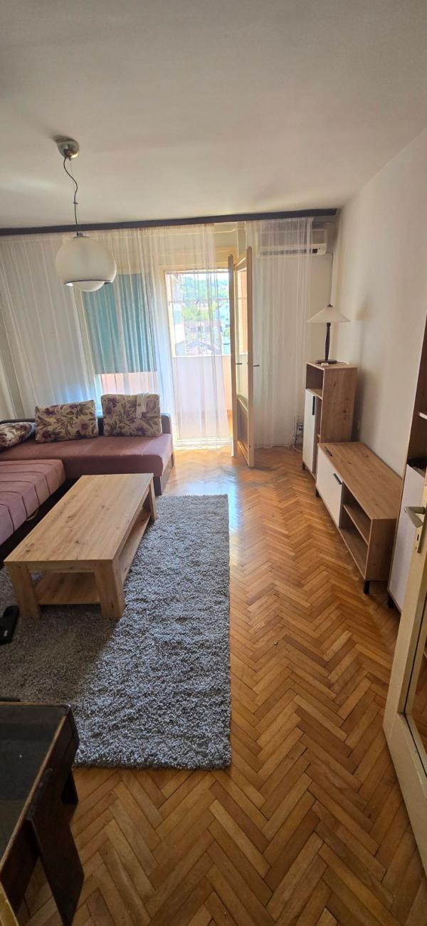 Stanoja Bunuševca, Troiposoban stan za izdavanje, 75m2, 300€