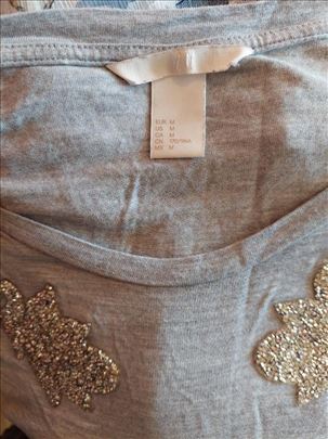 H&M siva majica sa aplikacijom od štrasa m
