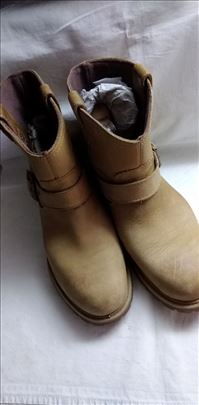Ženske poluduboke čizme Timberland kožne br. 38